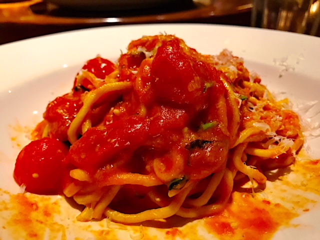 CASA NONNA'S SPAGHETTI POMODORO