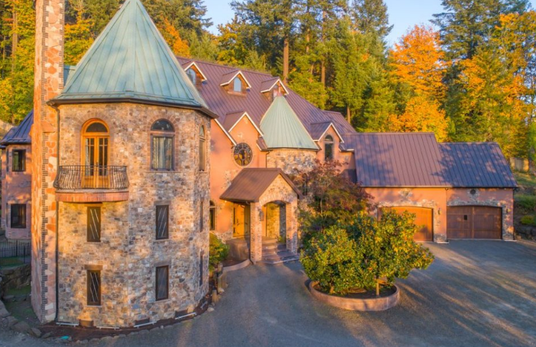 Oregon Castle On The Market