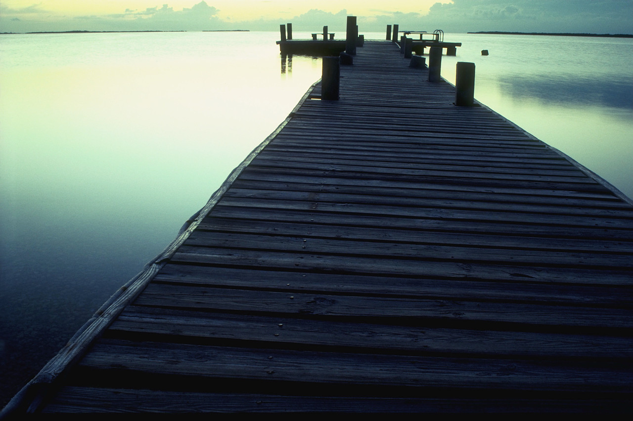 DOCK OFF!