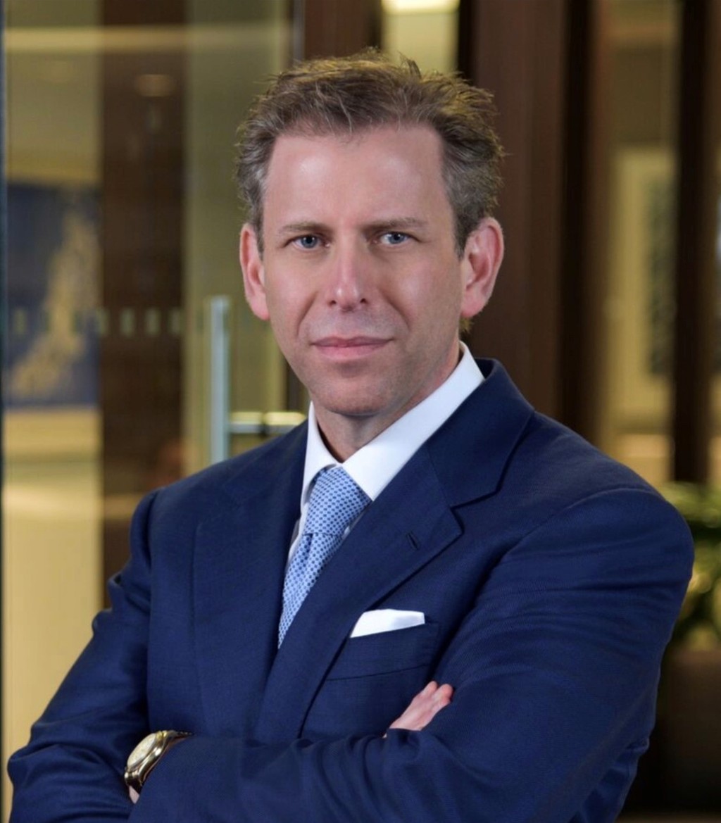 DOUGLAS ELLIMAN CEO CHATS WITH DOTTIE HERMAN