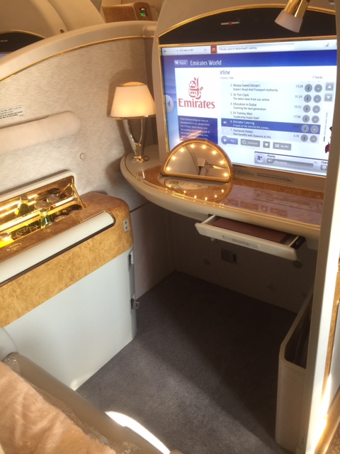 EMIRATES FIRST CLASS SEAT
